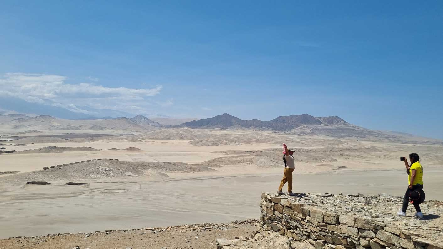 Tour Casma Chanquillo y Sechín | Moche Tours
